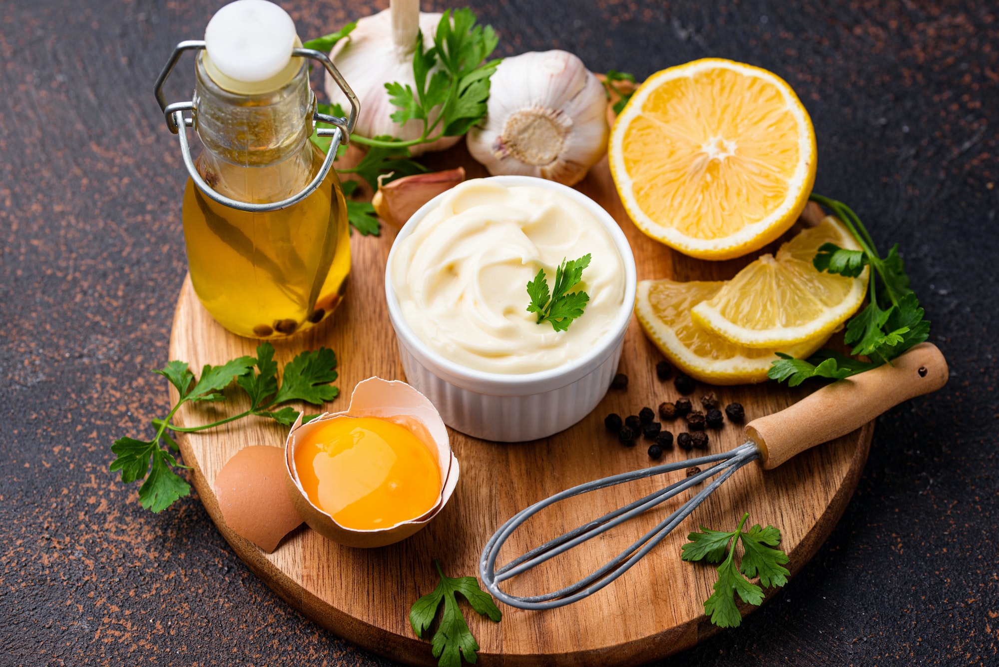 Les astuces des chefs pour une mayonnaise maison parfaite.