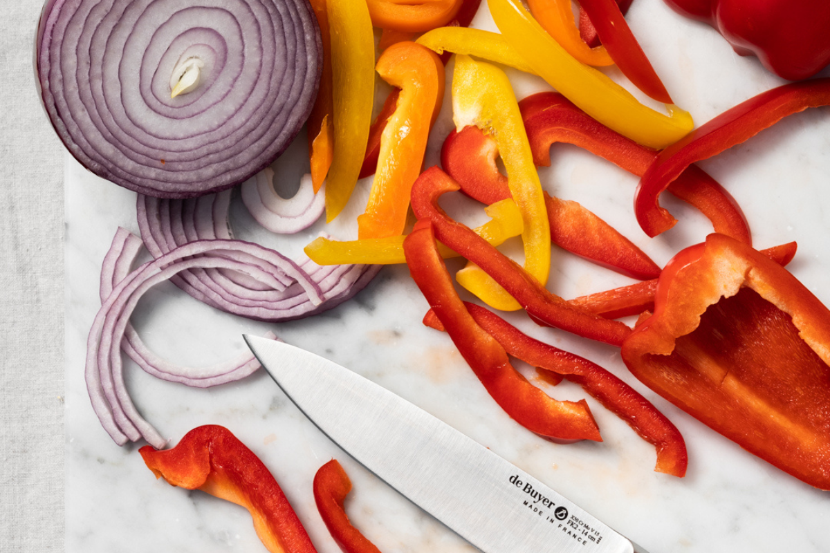 Adieu à la corvée des larmes : émincer les oignons sans pleurer